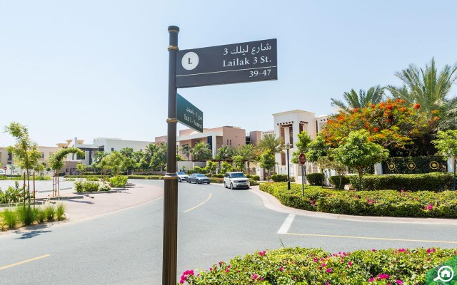 Emirates Hills – Area & Neighbourhood Guide » Bayut™