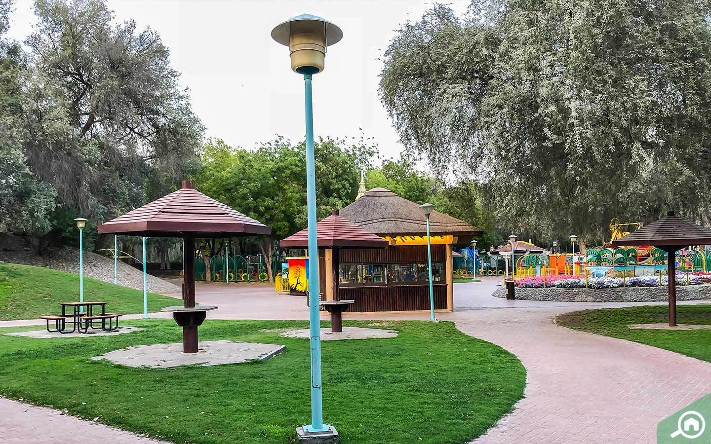 Ghoroob Mirdif Area Guide | Bayut