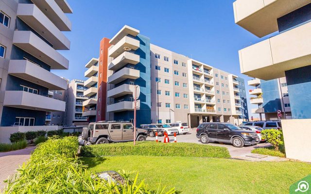 Al Reef Downtown Area Guide | Bayut